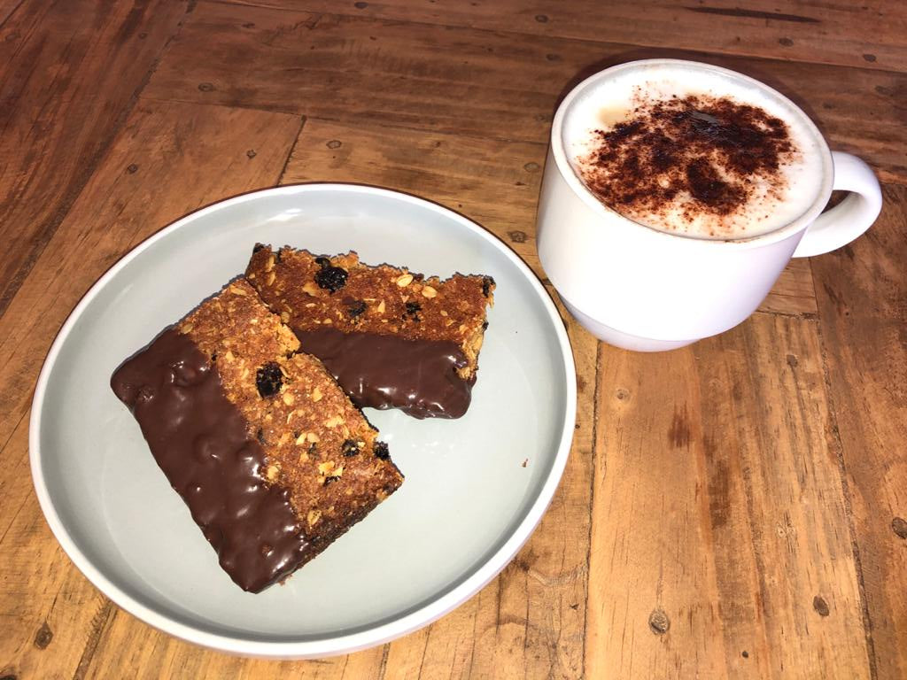 2 x muesli bar with chocolate – German Breadhouse